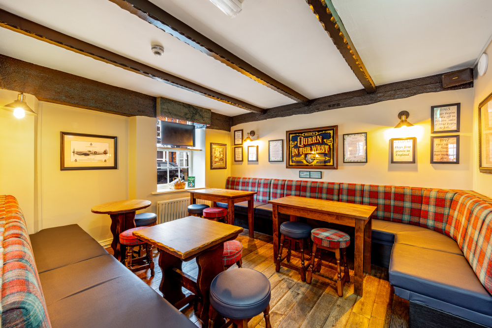 Queen in the West | Lincoln | Batemans Pubs